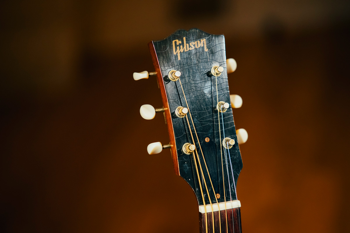 Gibson Hata Motohiro J-45 Murphy Lab Ultra Light Aged Heritage Cherry ...